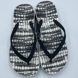Vionic | Shoes | New Vionic Noosa Beach Flipflop In Grey Black | Poshmark